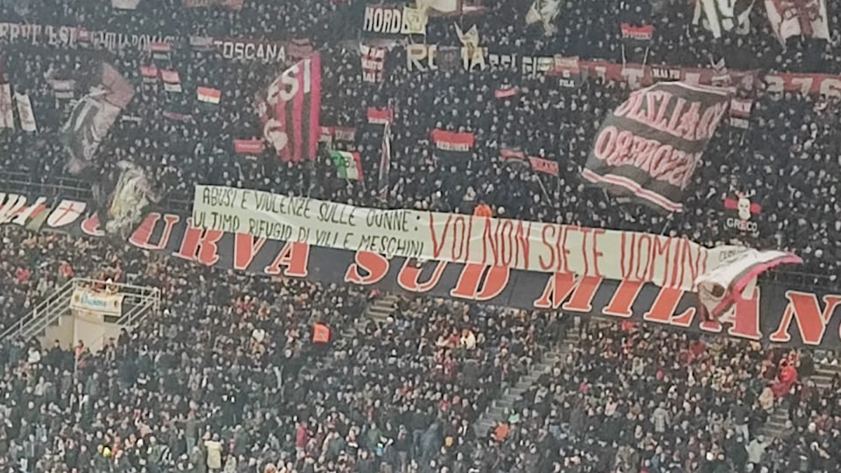 Milan Fiorentina: lo striscione contro la violenza sulle donne