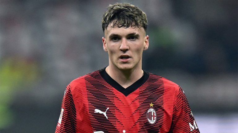 Mercato Milan, addio di Alex Jimenez ai dettagli! Ultime