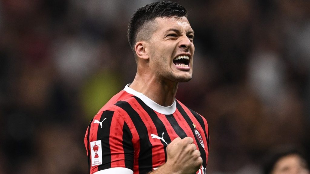 Jovic Milan, Moncada entusiasta per l'attaccante serbo: l'elogio in ...