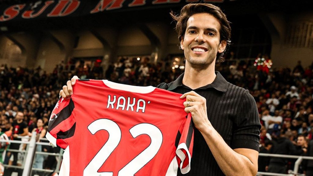 Kakà festeggia il Milan: «U amore che non finirà mai» VIDEO